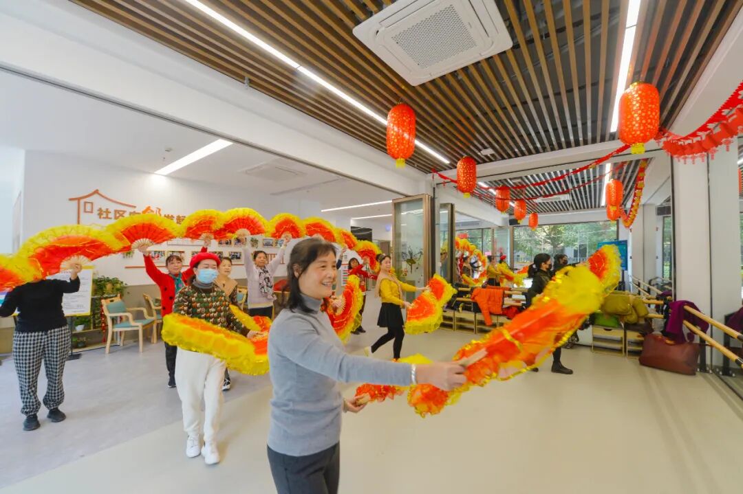 福建日报关注鼓楼：聚焦“三个如何” 提升社区治理现代化水平 _ 媒体解读_ 福州市鼓楼区政府